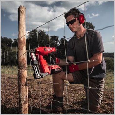 Fencing staples | Sheep Wire Fencing | Farming Staples